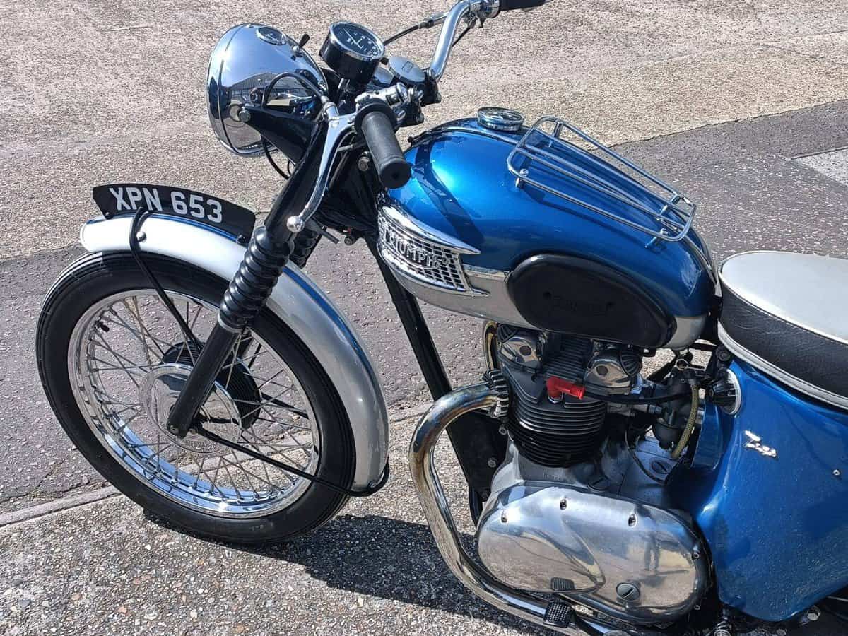 Triumph Tiger 100 SS 1962 - Vintage and Classic Car Competitions