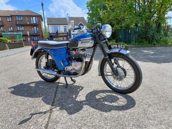 Triumph Tiger 100 SS 1962 - Vintage and Classic Car Competitions