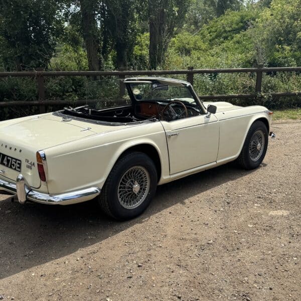 1967 Triumph TR4A IRS - Vintage and Classic Car Competitions